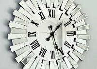 China Silver Mirror Wall Clock with Silent Movement and Customizable Design for Elegant Homes for sale