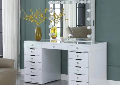 China Hollywood Vanity Mirror Set with Silver Mirror Glass and Lighting Function for Dressing Table - OEM & Custom Orders Available for sale