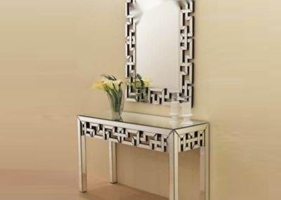 China Silver Finish Wall Mirror with Compact Design 120X40X80CM Side Table for sale