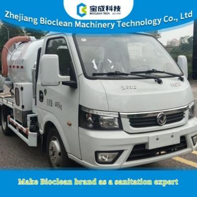 China 2m3 2000L 4.5tons Diesel Sewage Suction Truck High Performance For Urban Streets for sale
