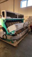 China High Output Grain Coffee Beans Sunflower Seeds Color Sorter Machine with 99.95% Sorting Accuracy and 8 Chutes 512 Channels Featuring Japan Toshiba CCD Sensor for sale