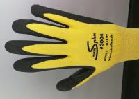 China 13 Gauge HPPE Knitted Cut Resistant Safety Gloves Foam Nitrile Coated Level 5 for sale