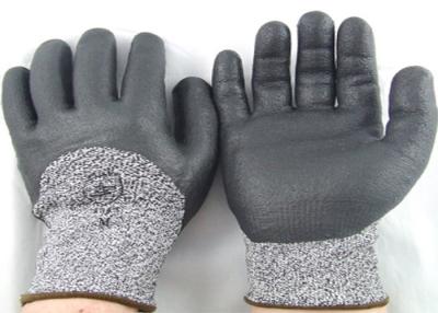 China HPPE Cut Resistant Gloves EN388 Level 5 Nitrile Foam Coated Slip Proof 15G for sale