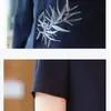 China Elegant Dining Manager Suit with Tailored Fit for Professionals for sale