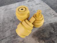 China EX70 Bulldozer Carrier Roller Anti Abrasion Heavy Equipment Undercarriage Parts for sale