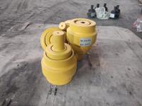 China EX70 Bulldozer Carrier Roller Anti Abrasion Heavy Equipment Undercarriage Parts for sale