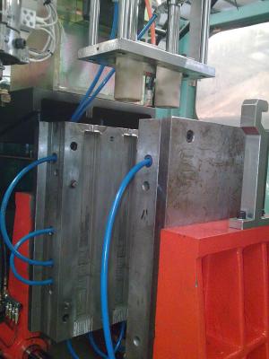 China Car safty sign box hdpe plastic blow molding machine Fully Automatic for sale