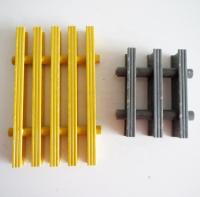China Anti-Slip Pultruded GRP Fiberglass Grating Walkway 38mm High Strength with Cutting Service for sale