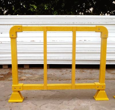 China Chemical Resistant Pultruded GFRP Handrail Fence Insulated Nonconductive 2m Length for sale