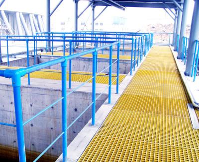 China FRP Fiberglass Walkway Handrail with Kickplate Corrosion Resistant 2 Year Warranty for sale