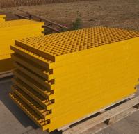 China Molded GRP Fiberglass Floor Grating 38x38x38mm for Car Wash Floor Easy Clean for sale