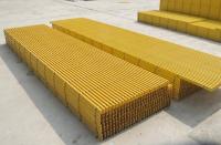 China Anti-Slip Pultruded FRP Grating Flooring 25mm to 65mm High for Industrial Walkways for sale