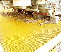 China Anti-Slip Pultruded FRP Trench Grate 25mm to 65mm Height Fiberglass Panel for sale