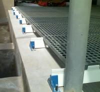 China FRP Floor Beam for Poultry Farm Chicken Duck House Triangular Shape Corrosion Resistant 15-30 Year Life for sale