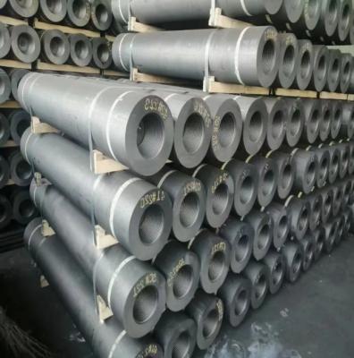 China Ultra High Power 700mm Graphite Electrode for Eaf Furnace Steel Smelting for sale