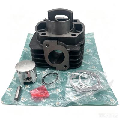 China Heat Resistant Cast Iron 47mm Cylinder Block With Piston Rings Kit For JOG70 2 Stroke Engine for sale