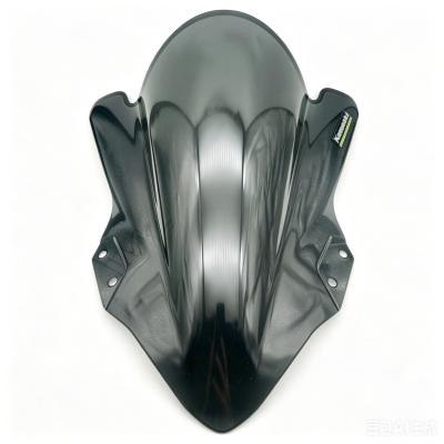 China Motorcycle Smoke Gray Windshield Aerodynamic Wind Deflector Modified Windscreen For Kawasaki Ninja400 2018-2025 for sale