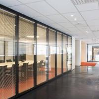 China Clear Tempered Glass Toughened Glass For Screen Wall Plank Road Partition Sun Room for sale