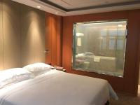 China Flat Shaped Switchable Smart Glass , Smart PDLC Glass 5+5mm 6+6mm Thickness for sale