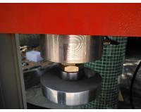 China Servo Motor Tensile Testing Machine 300KN Metal Strength Tester Antiwear for sale