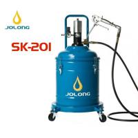 China Blue Air Operated Grease Pump With 30-40 Mpa Air Outlet 0-7Mpa Pressure Range 0.85L/Min Oil Volume for sale