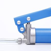 China Convenient Multifunctional Hand Grease Gun Carbon Steel Material 10000psi for sale