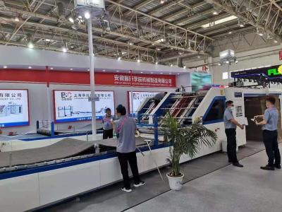 China Blue And White High Speed Automatic Flute Laminator Machine 2200x2000mm for sale