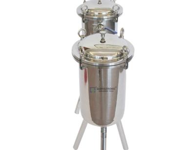 China Desalination Precision Filter Cartridge Housing 20t/H for sale