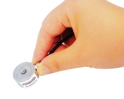 China Miniature Compression Force Transducer 1kN 500N 200N 100N With M4 Tapped Hole for sale
