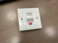 China ANSHI LJ6C British Style Snap-In 1 Port Network Cable Faceplate RJ45 Frame 86*86MM for sale