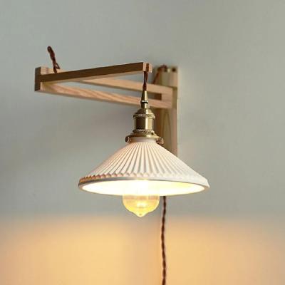China Retro Folding Wall Lamp Retractable Walnut Solid Wood Wall Lamp (WH-VR-159) for sale