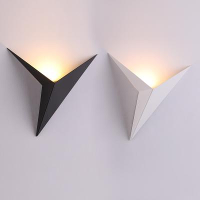 China Nordic style Indoor Wall Lamps minimalist triangle wall light(WH-OR-99） for sale