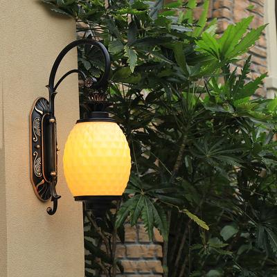 China Outdoor waterproof wall lamp personality pineapple garden balcony exterior wall lamp(WH-HR-86) for sale