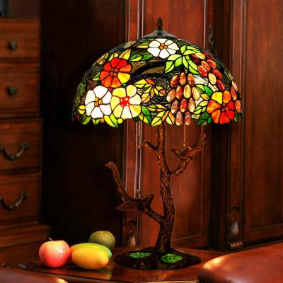 China Antique Stained Glass Bird Art Decor Luxury Beautiful Large Bedroom Tiffany Bedside Table Lamps(WH-TTB-08) for sale