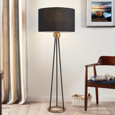 China American Retro Floor Lamp For Living Room Black Fabric Shade Nordic Villa Hotel Hadley Floor Lamp(WH-MFL-147) for sale