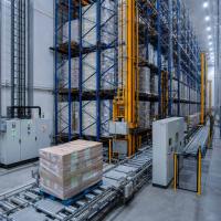 China High Bay Cold Storage Racking System 24m Pallet Stacker Crane 1000kg Shelving for sale