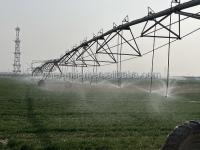 China Metal Center Pivot Irrigation System Agricultural Choice. Sturdy and Water-Saving. Perfect for Farmland for sale