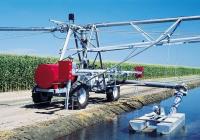 China Precision Irrigation Made Easy Lateral Move Irrigator for Water-Smart Farming 3800 KG for sale