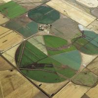 China Center Pivot for Farms Optimize Irrigation Enhance Crop Growth Durable 30 inch Diameter for sale
