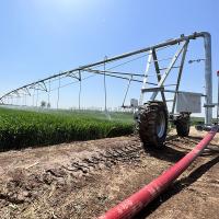China 16.8 cm Diameter Automatic Lateral Linear Move Farm Irrigation System for Gardens Top Seller 2024 Farms for sale