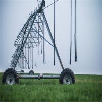 China Precision-Crafted Home Center Pivot 230 KG Capacity Engineered for Durability and Adaptability Uniform Watering on Vast Lands for sale