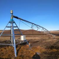 China Metal Agriculture Central Pivot Irrigation System Solar Or Movable Lateral Axial Spraying Irrigator For Large Farms for sale
