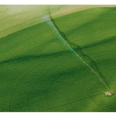 China Large Scale Movable Center Pivot Irrigation System 5-150ha/10-500acre for Optimal Water Distribution in Agriculture for sale