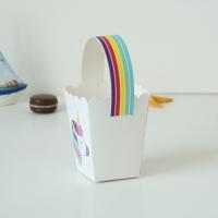 China 250gsm Whitecard Unicorn Flat Candy Paper Bag With Rainbow Handle for sale