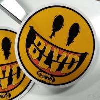China Removable Paper Vinyl Festival Sticker Smiley Face Sticker Happy Smile Sticker for sale