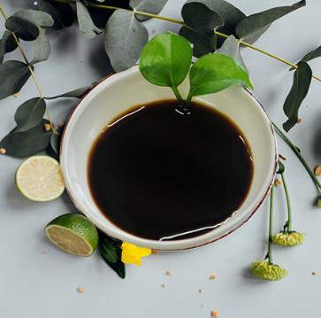 China Plant Based Amino Acid Liquid 30 Organic Fertilizer 100 Water Soluble for Agricultural Use for sale