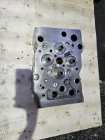 China 6162-13-1103 Construction Machinery Komatsu Engine Cylinder Head 6d170 Material Casting for sale