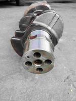 China VOE21245957 Volvo Engine Crankshaft D7D Material Forged And Installed Gear for sale