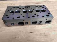 China 15532-03040 Kubota Engine Cylinder Head Model D950 Made Of Cast Iron for sale