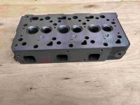 China 16027-03040  Kubota Engine Cylinder Head Model D1005 Made Of Cast Iron for sale